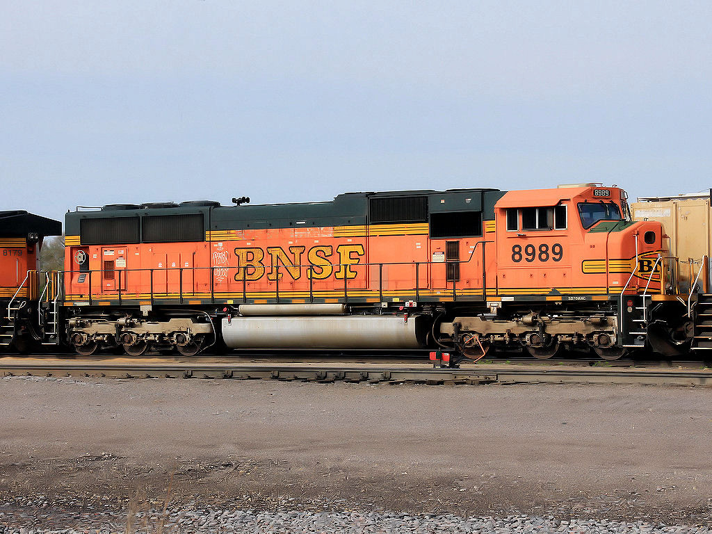 BNSF 8989